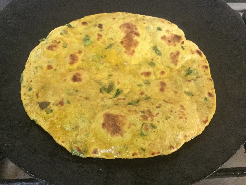 METHI THEPLAS (WHOLE WHEAT FLAT BREAD WITH FENUGREEK LEAVES ...